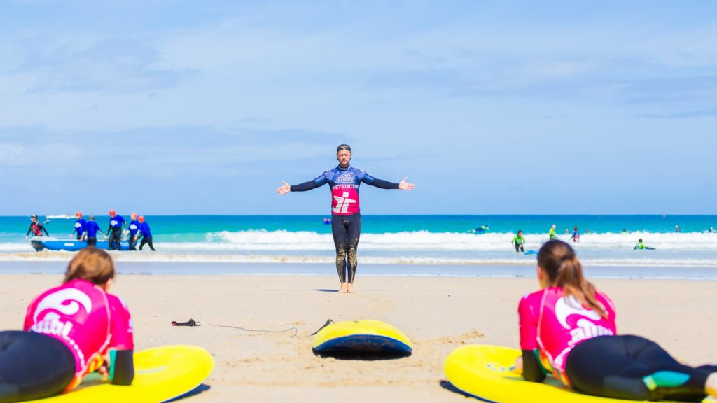 Surf Trick Tips | How to Duck Dive - The Ticket to Ride Journal